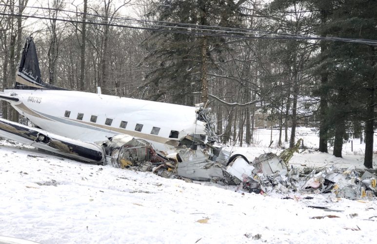 Plane crashes into front yard of rural Ohio home | News, Sports, Jobs ...